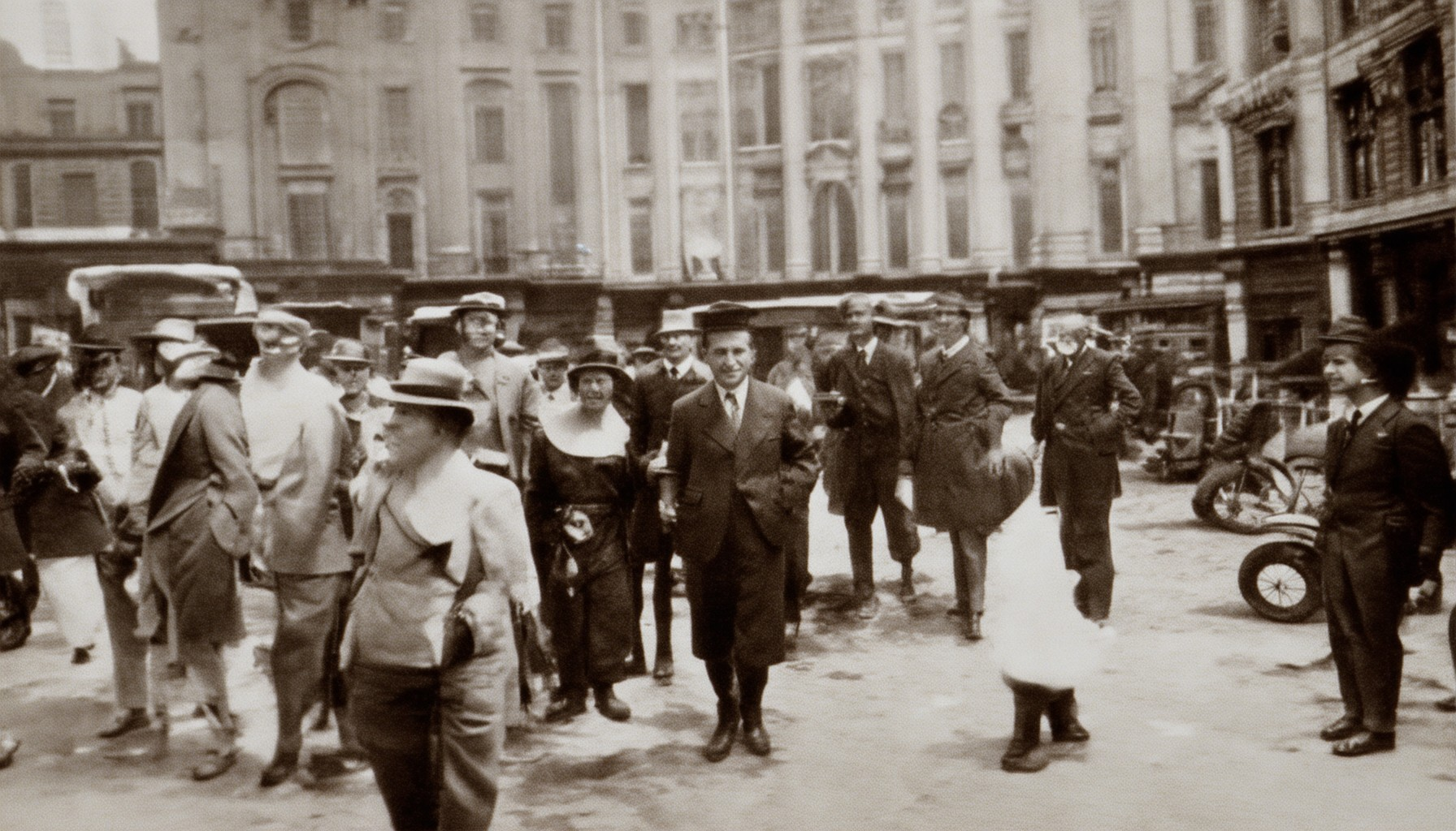 Exploring Timelessness: What Makes Historical Photos Timeless? - Old-Day
